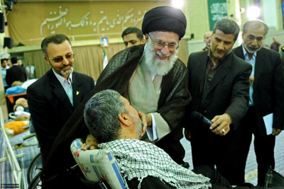 دیدار جمعی از جانبازان قطع نخاعی با رهبر انقلاب